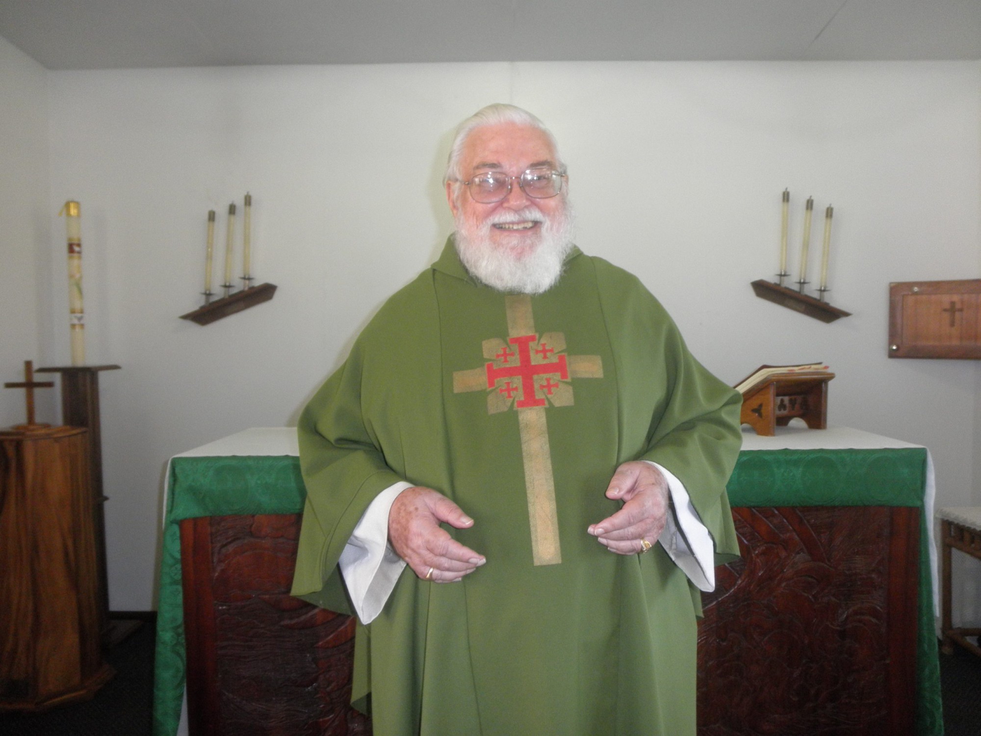 New Priest for Grace Episcopal | The Molokai Dispatch
