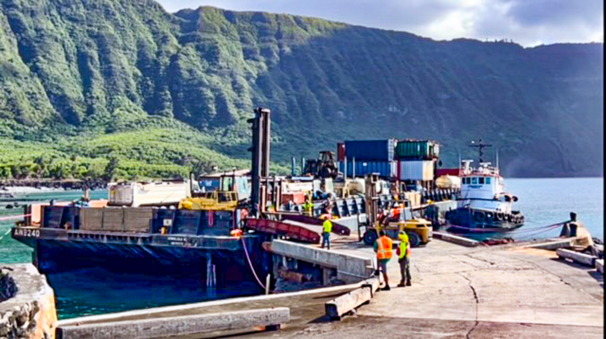 Kalaupapa Barge Day | The Molokai Dispatch